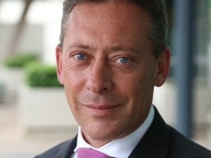 Analysts backtrack on rip and replace | ITWeb