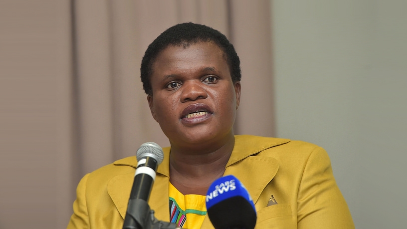 Muthambi makes a comeback | ITWeb