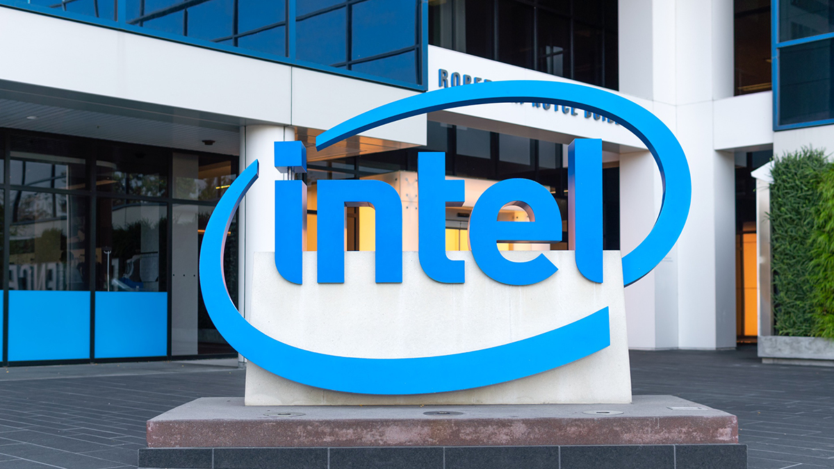 Intel splits graphic chips unit into two | ITWeb