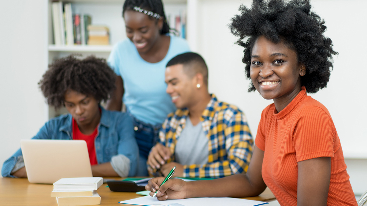 Sisekelo Institute offers 1 000 tech scholarships | ITWeb