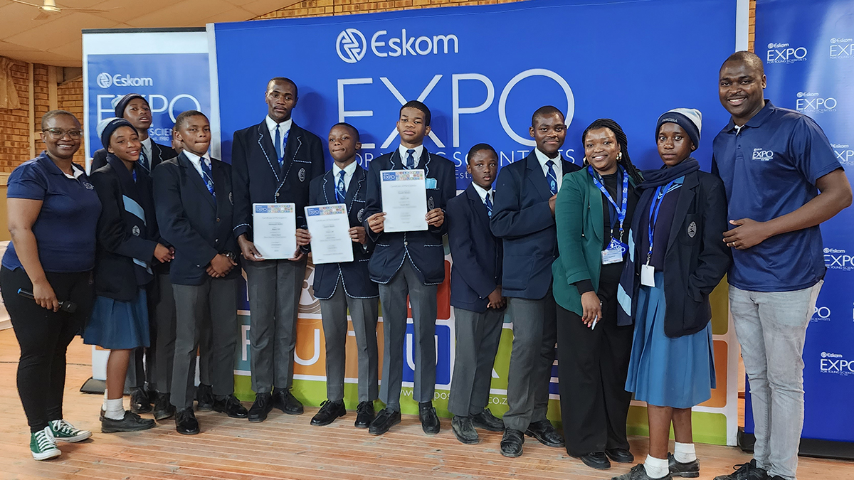Young SA scientists gear up for international fair | ITWeb