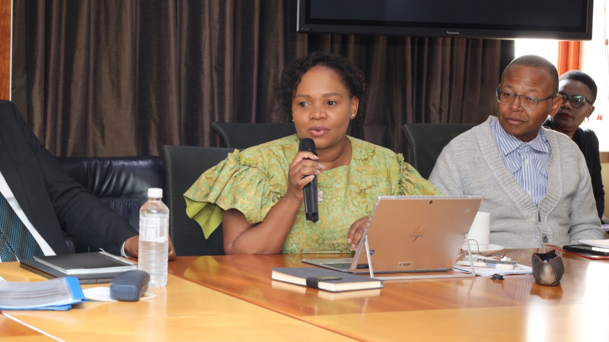 Comms dept acting DG takes up post permanently | ITWeb