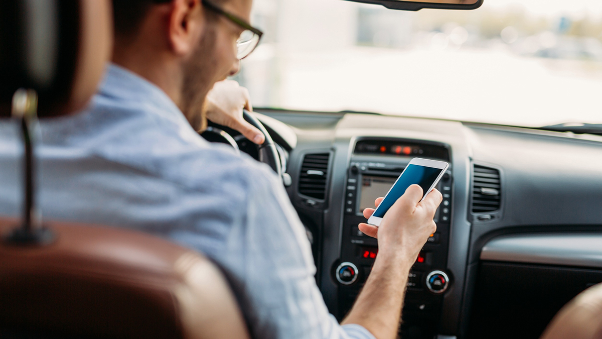 Cellphone distractions are top cause of car crashes | ITWeb
