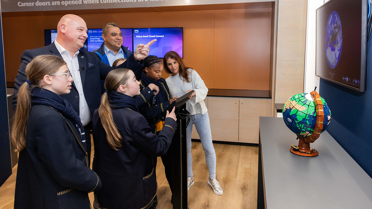 AWS Skills Centre dials up Cape Town’s training efforts | ITWeb