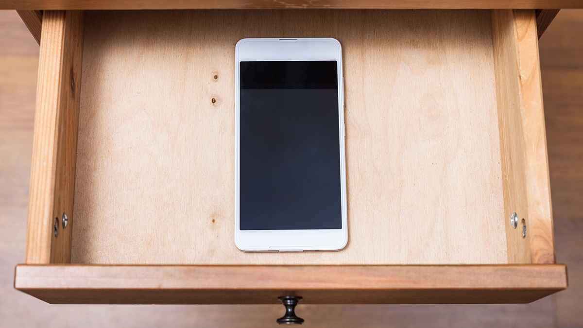 Billions of ‘dormant’ phones remain in drawers worldwide | ITWeb