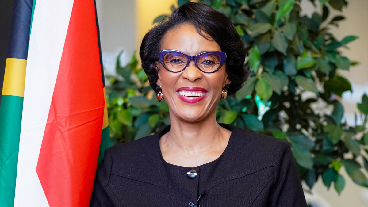 Lillian Barnard takes new role as Microsoft hunts for SA MD | ITWeb