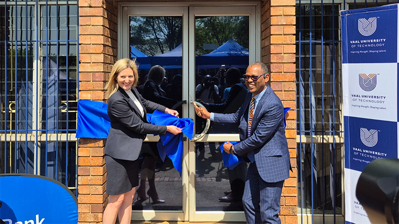 Standard Bank, VUT partner to drive green energy innovation | ITWeb